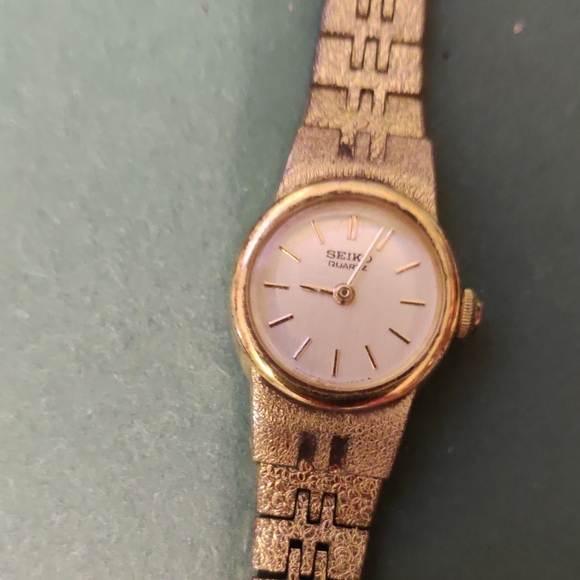 Seiko | Other | Seiko Gold Watch With White Face | Poshmark